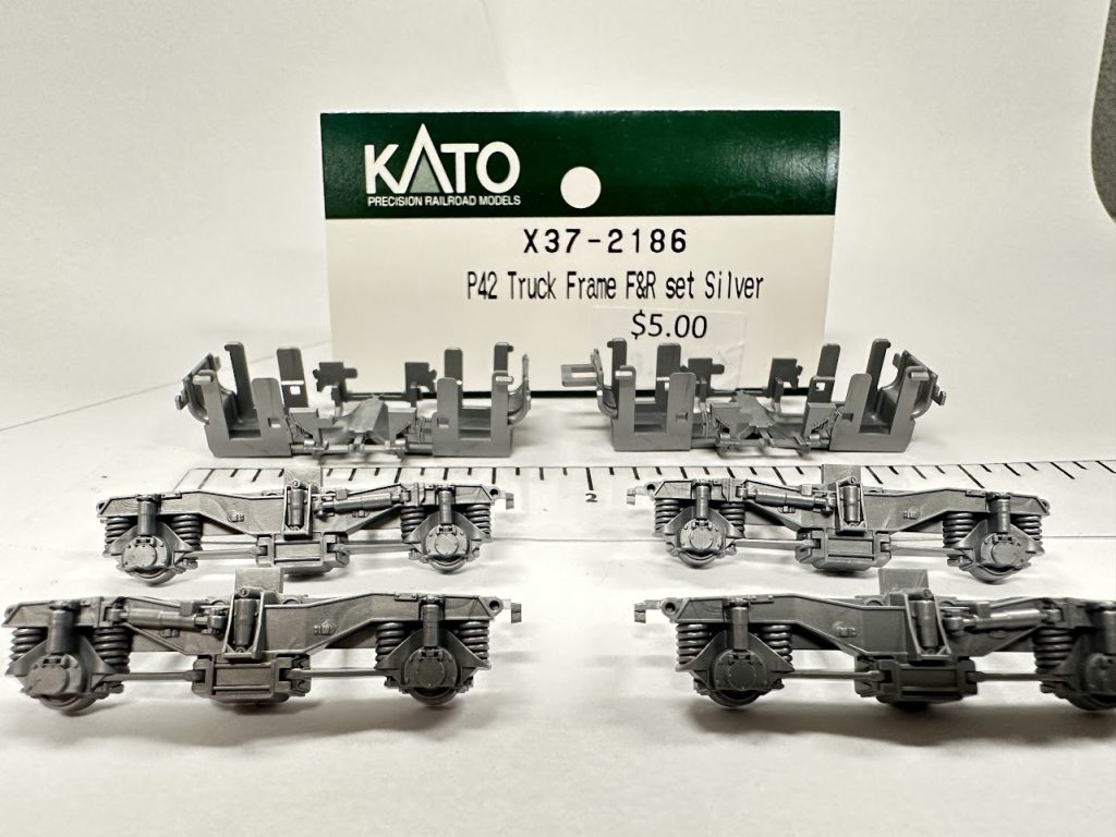 P42 Truck frame (Gray), Front and Rear Set (inc. side frames and base ...