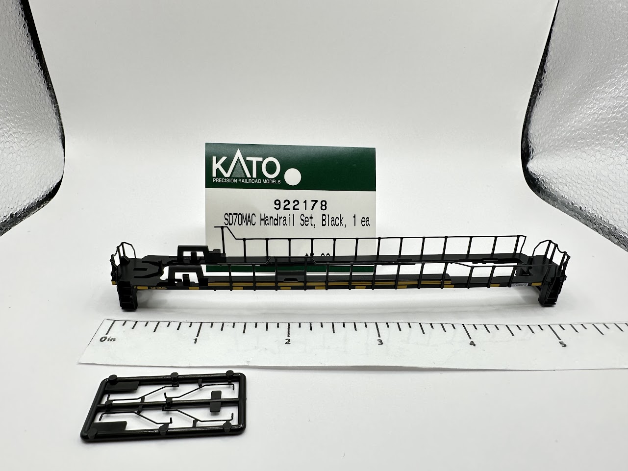 SD70MAC Handrail Set, BNSF Swoosh Black – includes sill, handrails, and ...