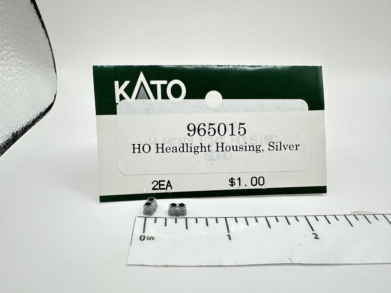 Headlight Housing (internal mount), Silver (HO-Scale) – Kato USA Online ...